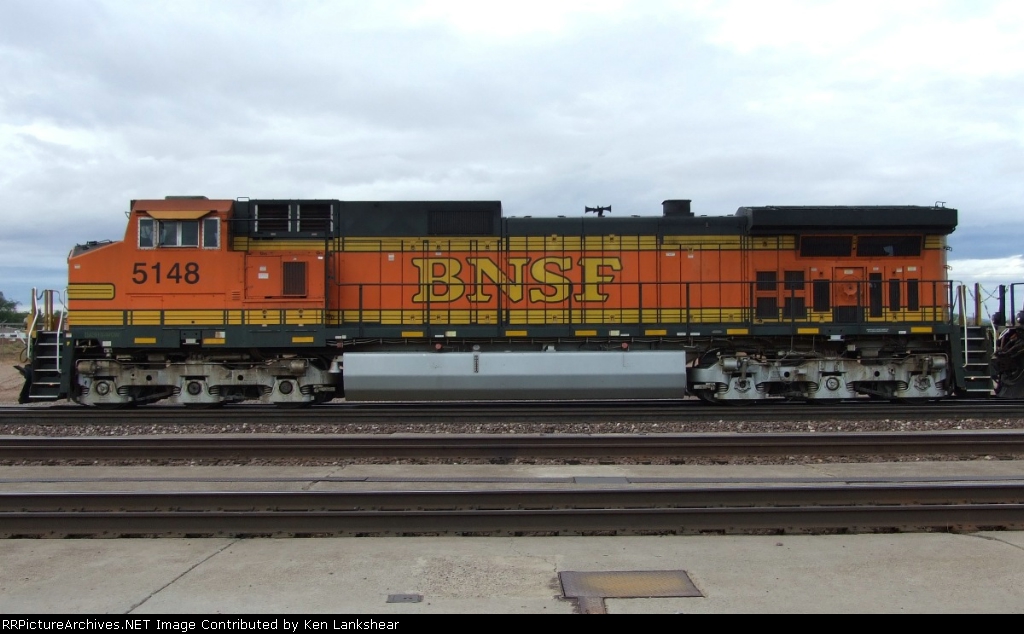 BNSF 5148